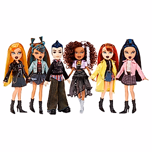 Bratz Pretty ‘N’ Punk Sasha Fashion Doll with 2 Outfits and Suitcase, Collectors Ages 6 7 8 9 10+