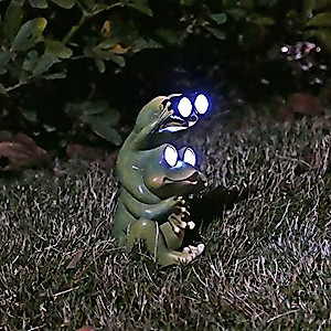 Juliahestia Garden Decor Frog Outdoor Statue – Solar Figurines Funny Cute Animal Sculptures Porch Outside Decorations for Yard Lawn Patio Ornaments Waterproof Gifts