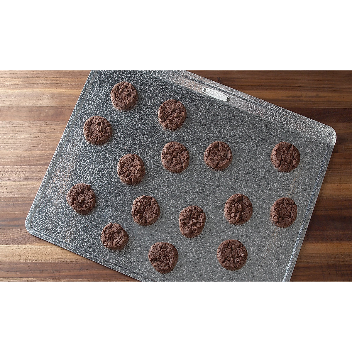 Premium Quality Bakeware, Set of 2 Baking Sheets, 10 x 14-Inch Biscuit and 14 x 17.5-Inch Cookie Sheet