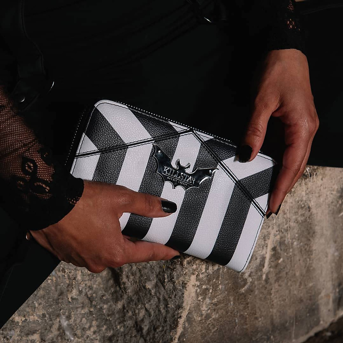 Killstar Never Trust the Living Beetlejuice Movie Bats Clutch Wallet