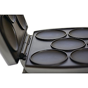 Brentwood AR-136 6 Piece Non-Stick Arepa Maker Silver, 1"