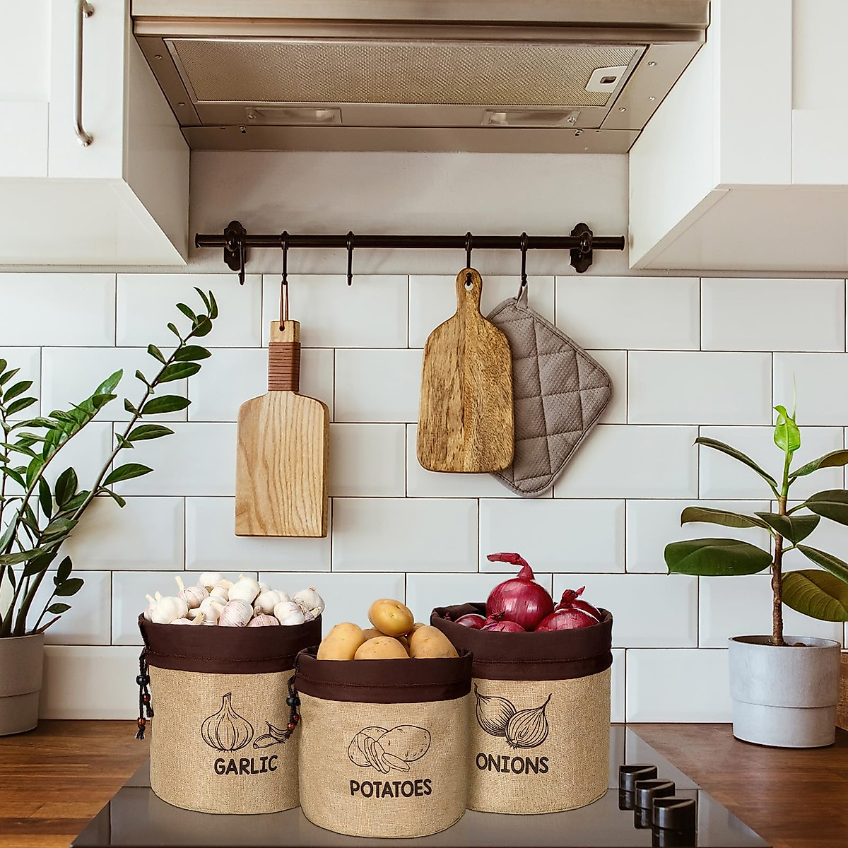 Wowangce 3 Pcs Onion Bags with Drawstring Sustainable Potato Bags with Blackout Lining Storage Farmhouse Kitchen Potato Sacks Food Potato Onion Garlic Storage Container for Pantry (Classic,Barncloth)