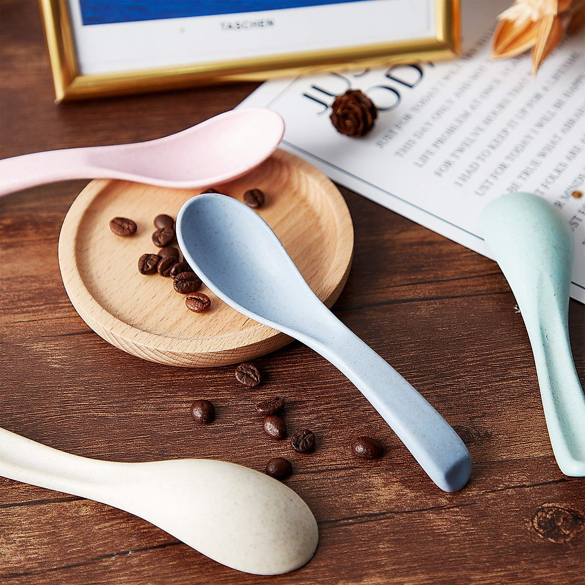 Outus 8 Pieces Wheat Straw Plastic Spoon Dinner Spoon Portable Wheat Straw Soup Spoon Dishwasher and Microwave Safe Spoon