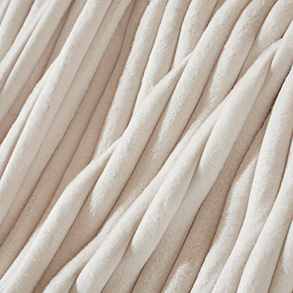 Amélie Home Luxury Jacquard Stripe Faux Fur Throw Blanket, Soft and Warm Thick Furry Throw Blankets in Fall Winter, Woven Fluffy Plush Blanket for Sofa Couch Bed Living Room, Ivory, 50"x 70"