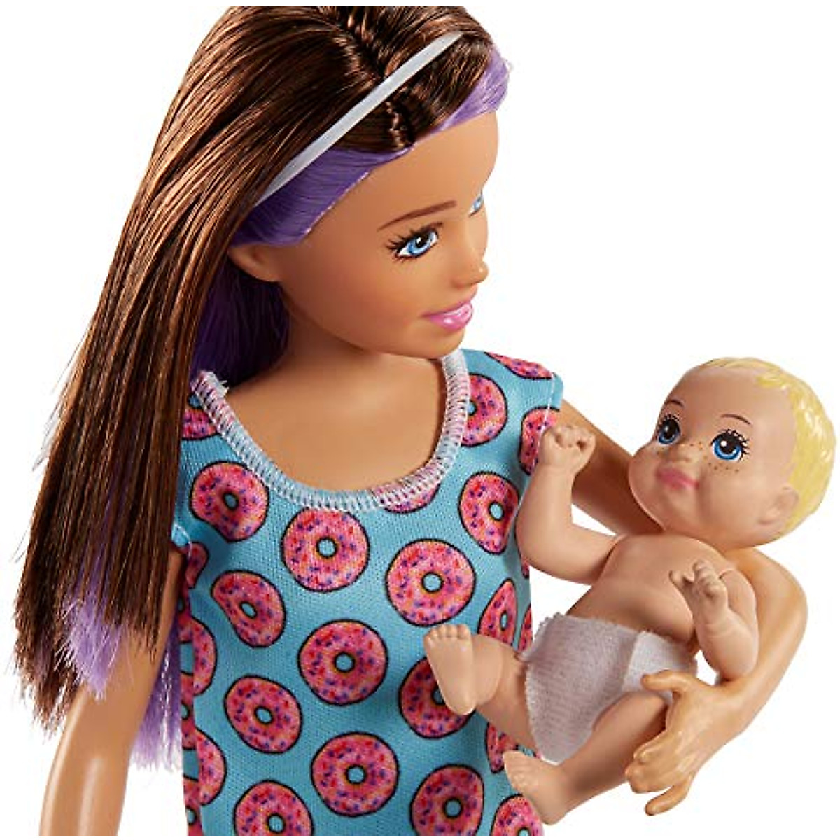 Barbie Babysitting Playset with Skipper Friend Doll, Color-Change Baby Doll, High Chair, Crib and Themed Accessories for 3 to 7 Year Olds