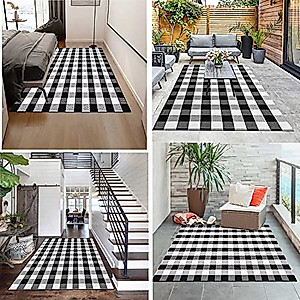 HOYIJA Buffalo Plaid Outdoor Rug 5 'x 7' Black and White Checkered Rug,Cotton Hand-Woven Indoor or Outdoor Check Large Area Rugs, Washable Rugs for Living Rooms/Dining Room/Bedroom/Farmhouse (5＇×7＇)