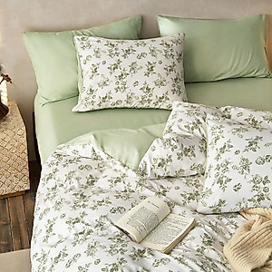 Wake In Cloud - Cottagecore Duvet Cover Set, Floral Vintage Flower Shabby Chic Coquette Aesthetic for Women Teen Girls, Soft Lightweight Bedding, 3-Piece, Sage Green, Full Size