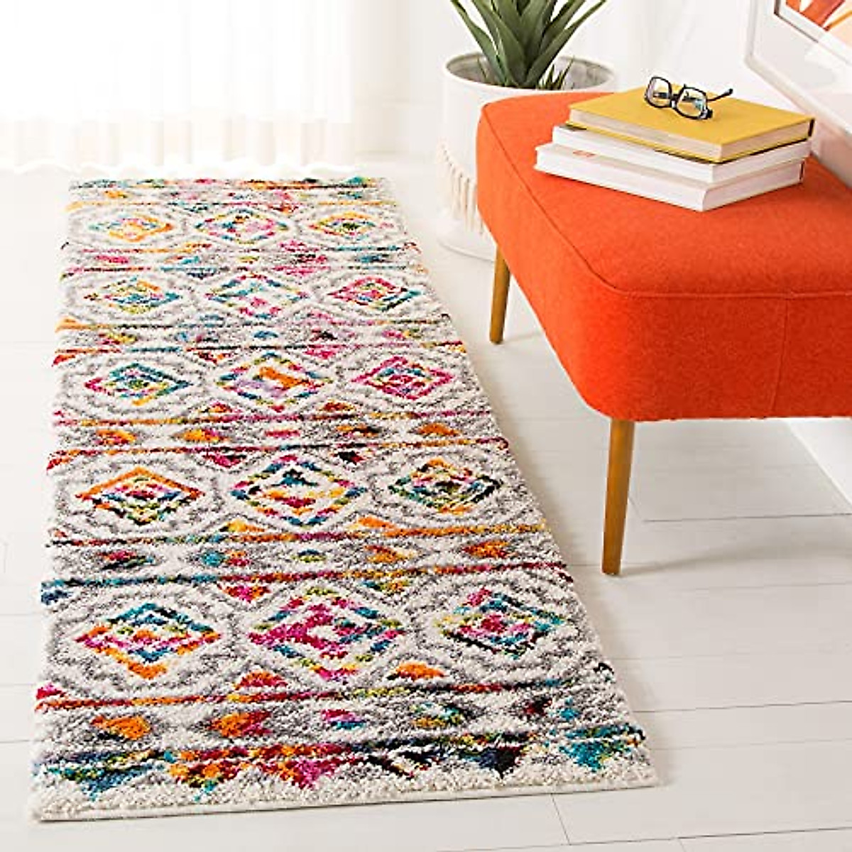 SAFAVIEH Fiesta Shag Collection 6'7" x 9'2" Cream / Multi FSG365A Moroccan Boho Non-Shedding Living Room Bedroom Dining Room Entryway Kids Area Rug