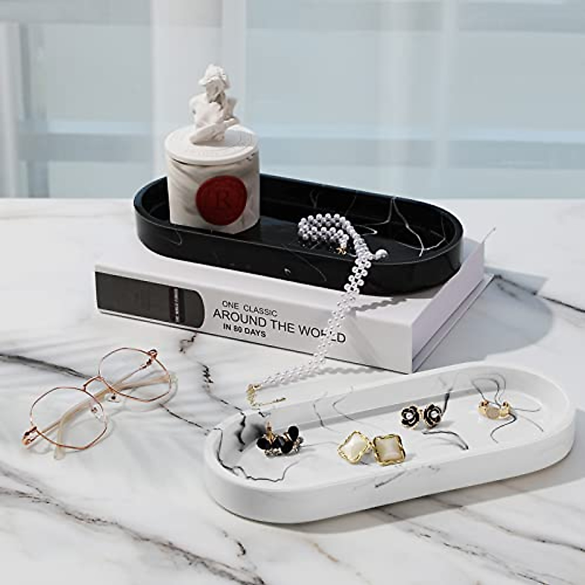 KENOBEE Jewelry Organizer Tray, Resin Bathtub Bathroom Catchall, Oval Cosmetic Vanity Decorative Storage Holder Jewelry Dish for Ring Bracelet Perfume Soap Shampoo Towel Tissues, Marble White