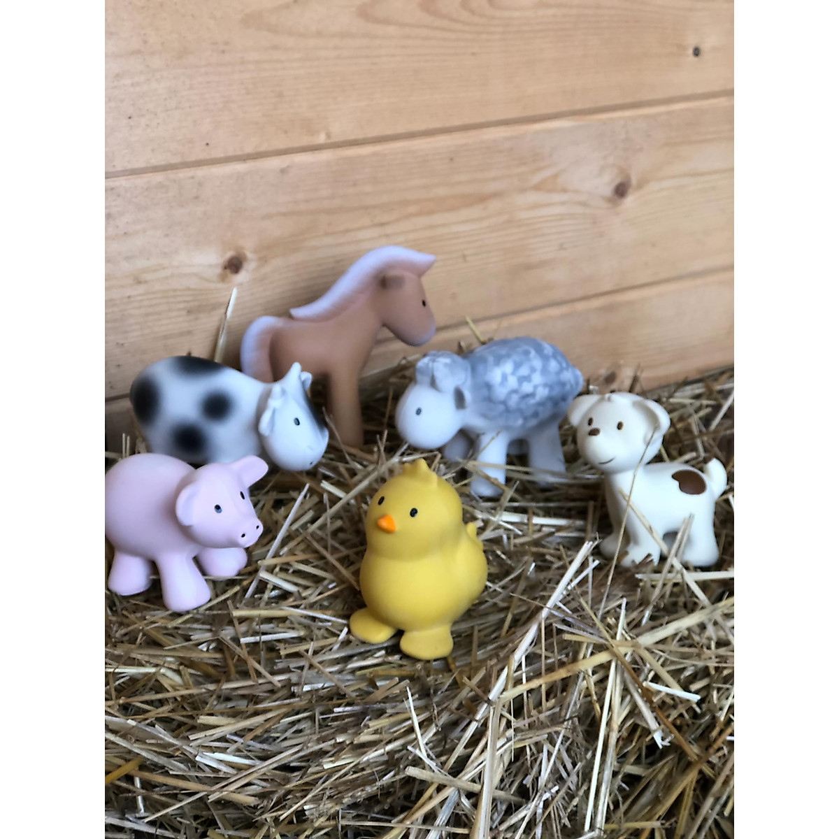 Tikiri My First Farm Animal Pig Natural Rubber Rattle (Pink)