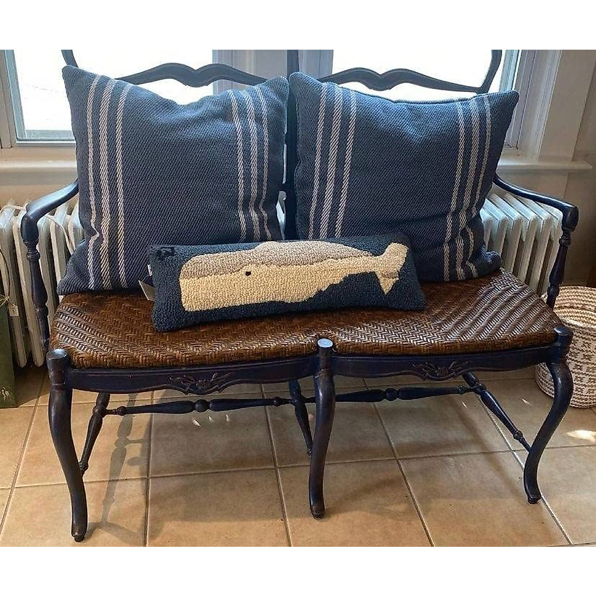 Chandler 4 Corners Artist-Designed Classic Whale Hand-Hooked Wool Decorative Throw Pillow (8” x 24”)