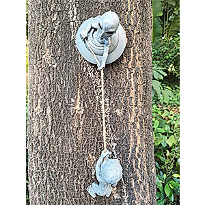 Carchistan Alien Brothers Tree Huggers Decorations Tree Sculptures - Aliens Climbing Rope for Garden Outdoor Whimsical Tree Statues - 2pcs Dreamy Garden Yard Art Decoration Ornaments