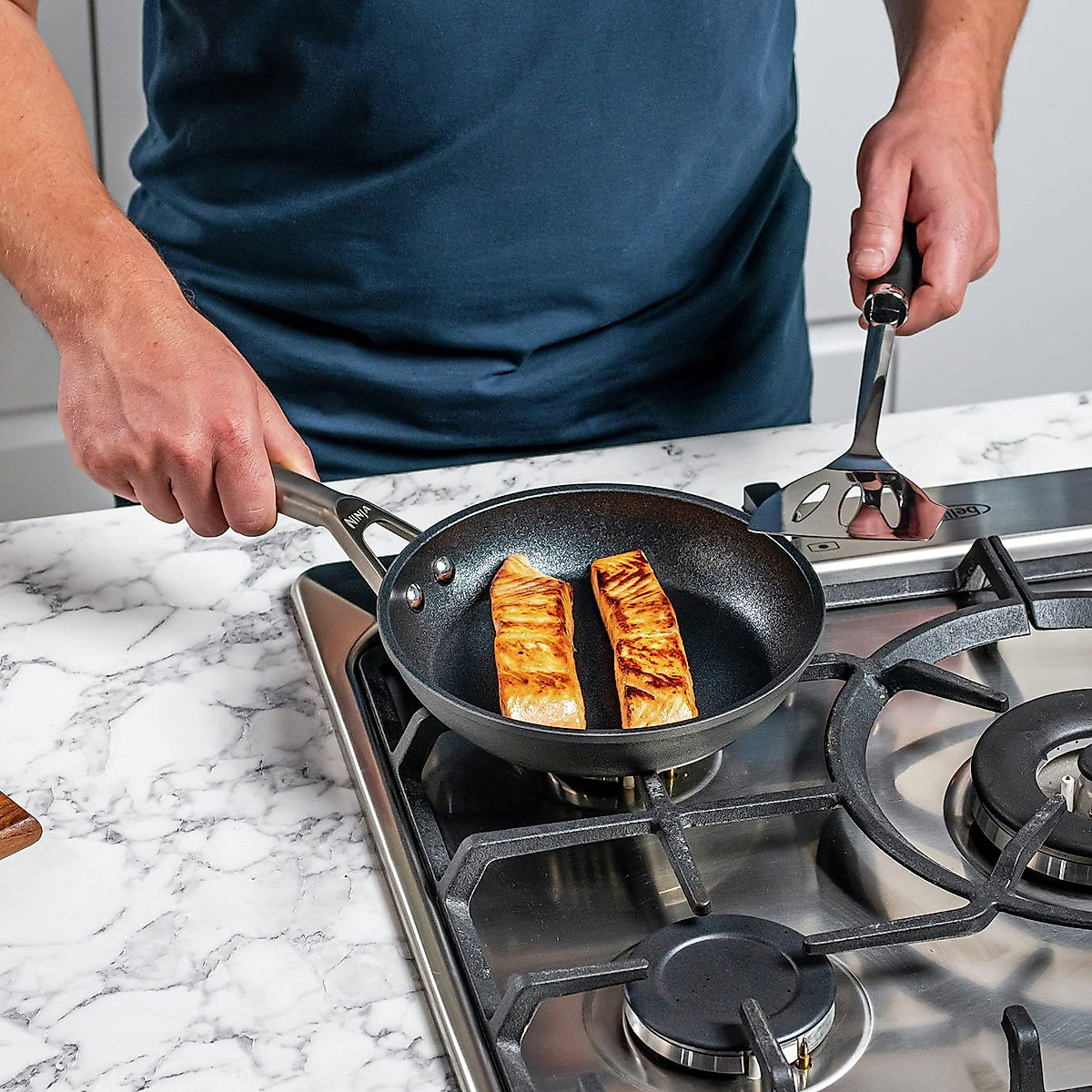 Ninja ZEROSTICK Premium Cookware 28cm Frying Pan, Long Lasting, Non-Stick Hard Anodised Aluminium, Induction Compatible, Oven Safe to 260°C, Grey C30028UK