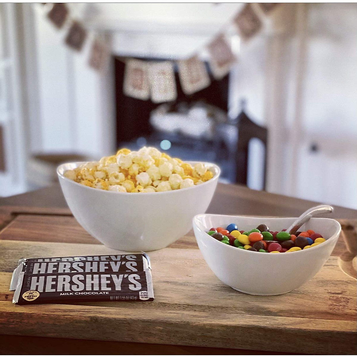 Partito Bella Stackable Porcelain Bowl Set - White Large and Medium Serving Bowls for Cereal, Soup, Noodles or Ice Cream - Made of Pro-Grade Porcelain for Easy Clean Up