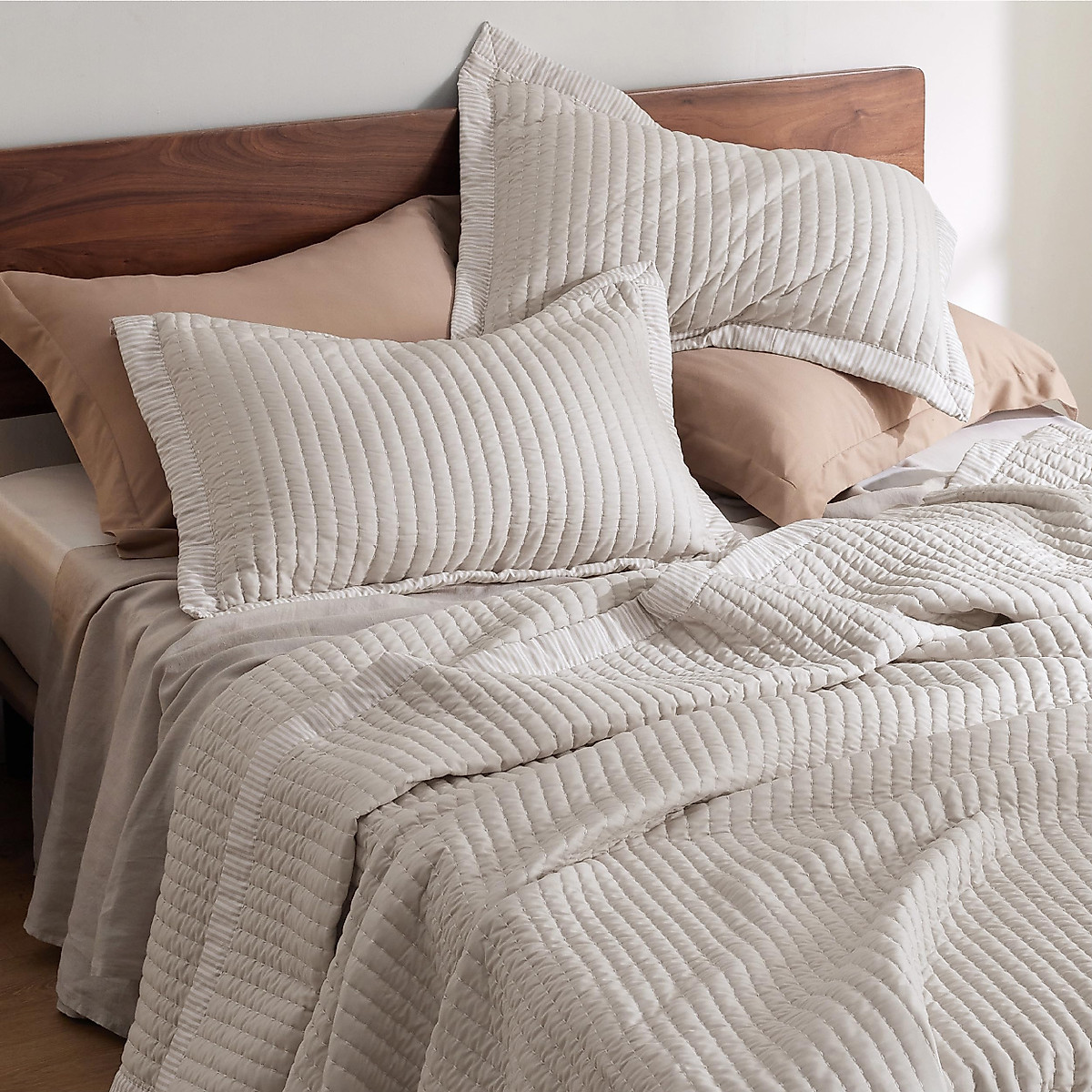 Bedsure Bone Bedspread Coverlet King Size - Lightweight Soft Bedding Set for All Seasons, Corduroy Pattern Quilt Set, 3 Pieces, 1 Quilt (111" x 106") & 2 Pillow Shams (20"x36"+2")