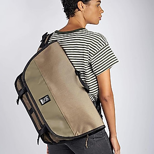 Chrome Industries Buran III Messenger Bag - 17" Laptop Sling Bag, Seat Belt Buckle, Water Resistant, 24 Liter, Black