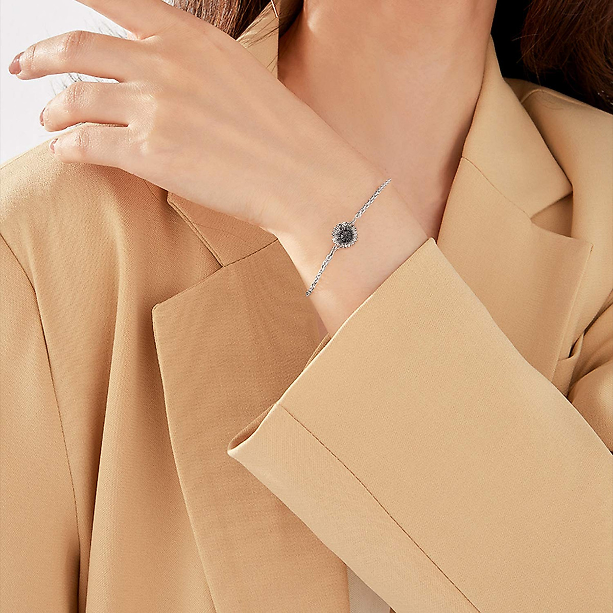 ONEFINITY Sunflower Urn Bracelet for Ashes 925 Sterling Silver Sunflower Cremation Keepsake Pendant Locket Bracelet for Women Mom