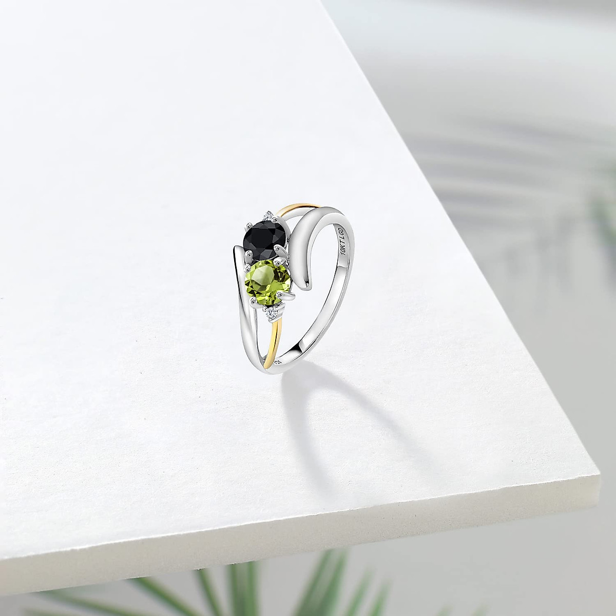 Gem Stone King 1.26 Ct Round Black Sapphire Green Peridot 925 Silver and 10K Yellow Gold Lab Grown Diamond 2 Stone Crossover Ring (Size 5)