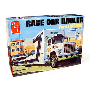 AMT Ford LN 8000 Race Car Hauler 1:25 Scale Model Kit