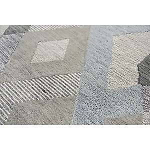Rizzy Home | ID927A | Idyllic Collection | Wool Area Rug | 8' x 10' | Natural /Gray/Rust/Blue Geometric