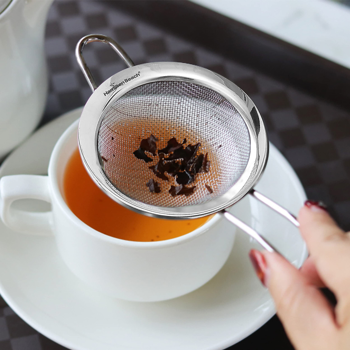 Hamilton Beach Fine Mesh Strainer - Stainless Steel Fine Mesh Sieve - Set of 3 Strainers for Baking, Pasta, Rice, Flour & Vegetable, Tea Sifter, Food Strainer with Long Handle - Perfect Kitchen Tool