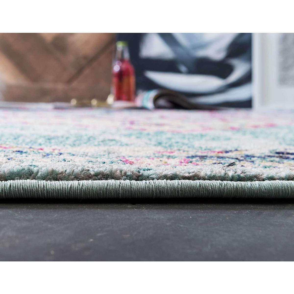 Unique Loom Medici Collection Floral Medallion Traditional Vintage Light Blue Round Rug (8' 0 x 8' 0)