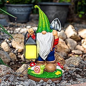 Joiedomi Outdoor Gnome Statue with Solar LED Lights, Christmas Resin Gnome Figurine with Lantern, Solar Garden Yard Lawn Gnome Decoration Lights (Hanging Lantern)
