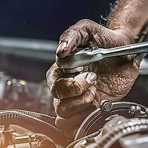 Wesco 40 Pieces 1/4 and 3/8 in Ratcheting Wrench and CRV Drive Sockets Set with Screwdriver Bits, Adapters and Storage Case, Metric and SAE Sizes Mechanic Tool Set for Auto Repair and Home Maintenance