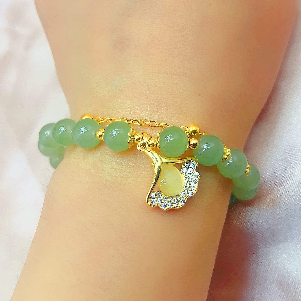 Natural Jade Bracelet for Women Hotan Jade Leaf Bracelet Natural 2-Layer Green Nephrite Jade Bracelet for Women Round Bead Design with Zircon Leaf Charm Bracelet,Lucky Jade Bracelet Ladies Jewelry (Ginkgo leaf)