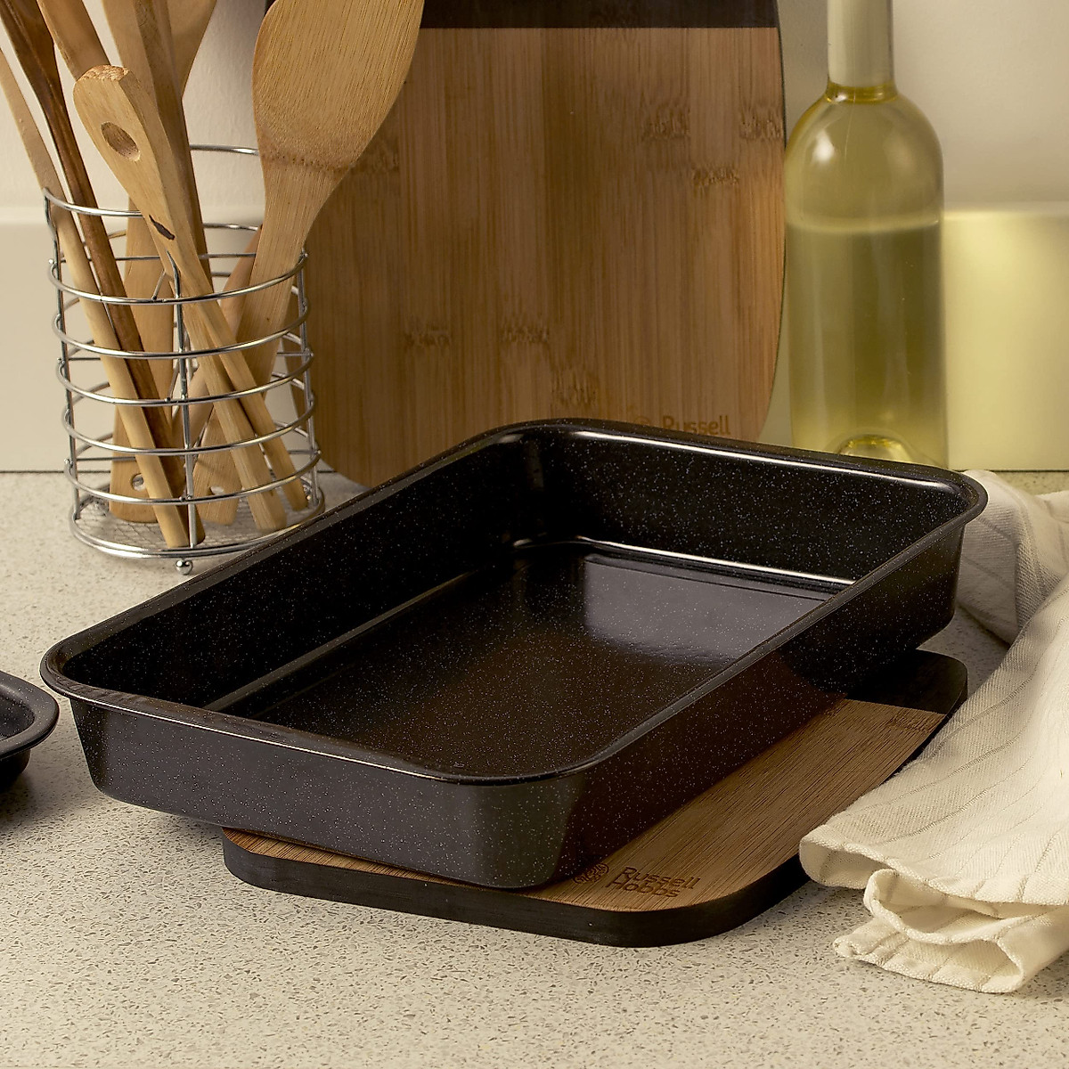 Russell Hobbs CW12611 Romano Vitreous Enamel Roaster, 36 cm, Black