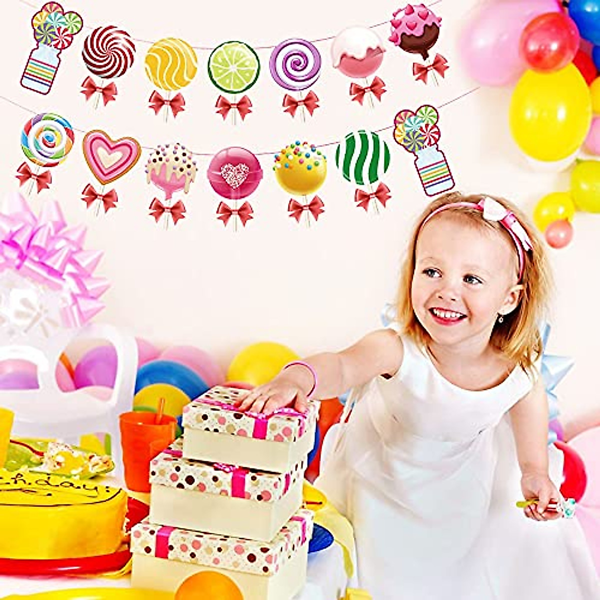 UOMNICUE Candyland Party Decorations Set - Colorful Celebration Decor