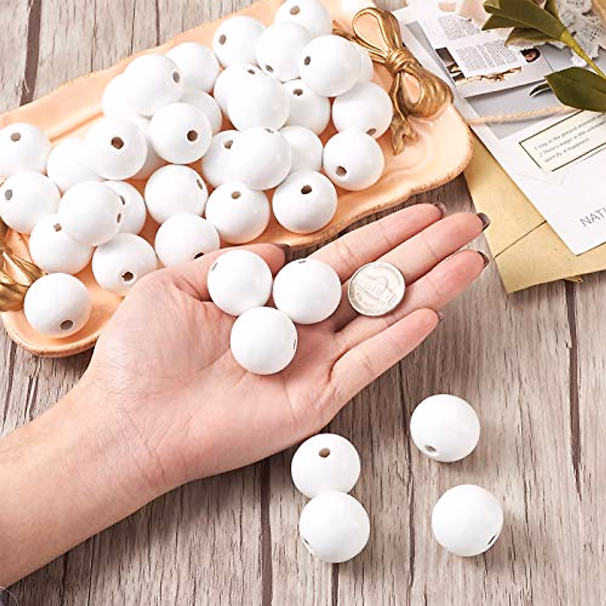100pcs Painted White Wood Beads 25mm Round European Large Hole Beads Natural Wooden Painted Loose Spacer Ball Beads with 5.5mm Large Hole Beads Charms for DIY Jewelry Making Home Decor