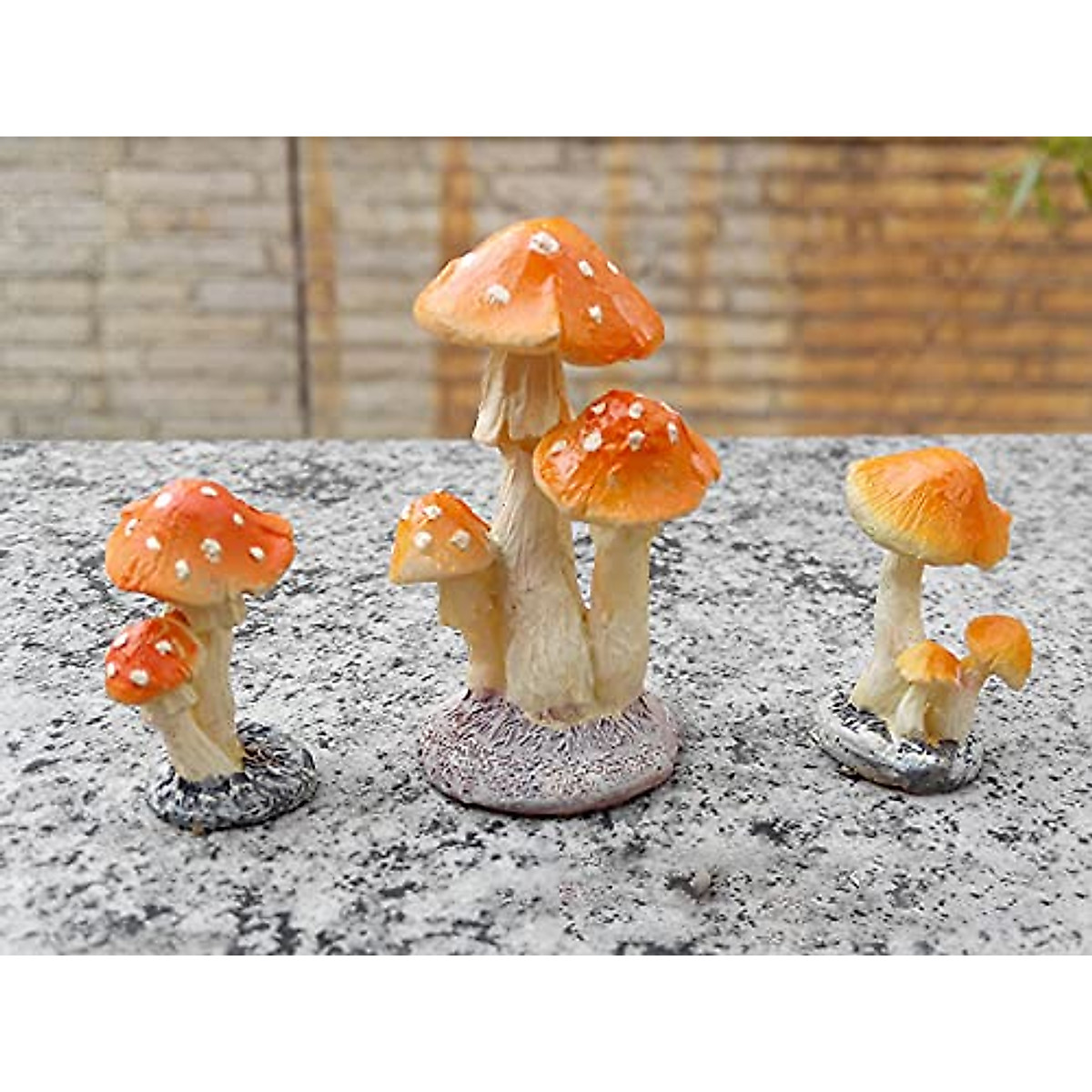 6 Pcs Mini Mushroom Miniature Figurines Resin Figurines Fairy Garden Miniature Moss Landscape DIY Terrarium Crafts Ornament Accessories for Home Décor