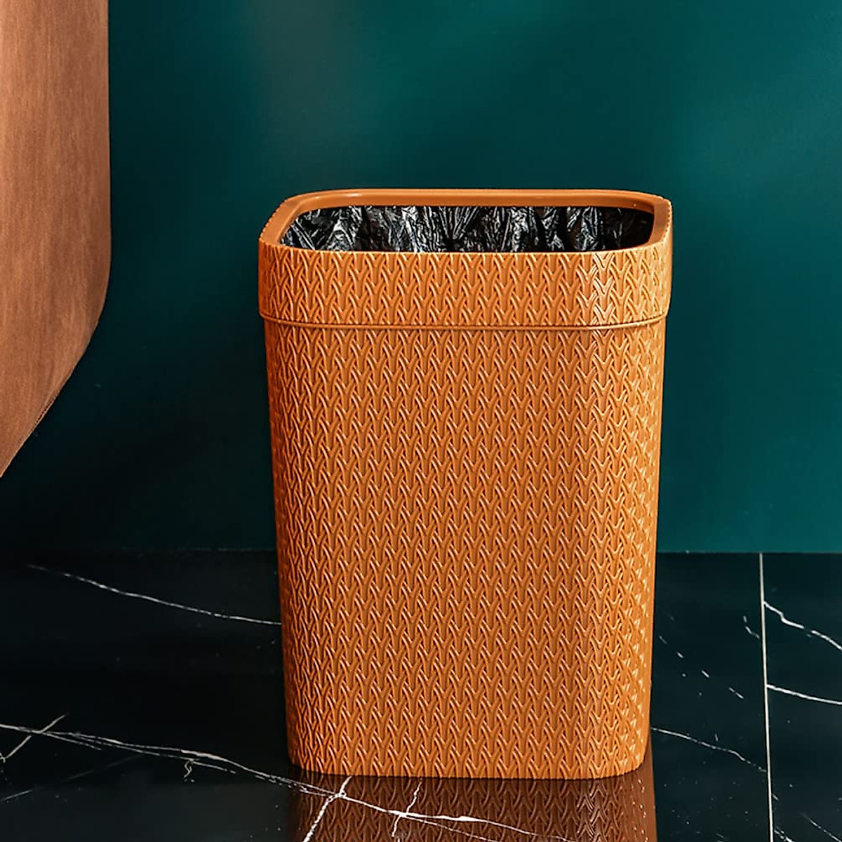 LIFKOME Orange Rattan Round Trash Can, Durable, Convenient, Impact Resistant, Can Be Used for a Long Time