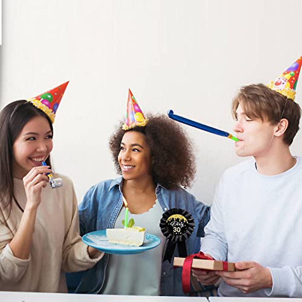 Dirty 30 Pin, Happy 30th Birthday Tinplate Badge Pin, 30 Years Old Birthday Black Corsage Rosette Button Pin Party Decorations - 1Pcs