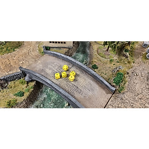 30 x Yellow Spot Dice - 10mm