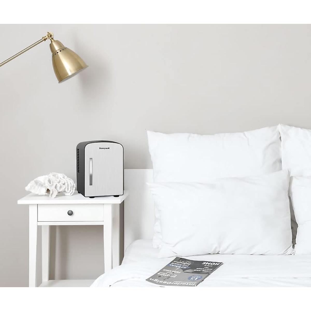 Honeywell 4 Liter Personal Fridge Cools Or Heats & Provides Compact Storage For Skincare, Snacks, Or 6 12oz Cans