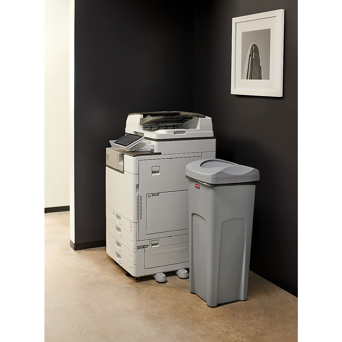 Rubbermaid Commercial Products Untouchable Square Trash/Garbage Can, 23-Gallon, Gray, Wastebasket for Outdoor/Restaurant/School/Kitchen