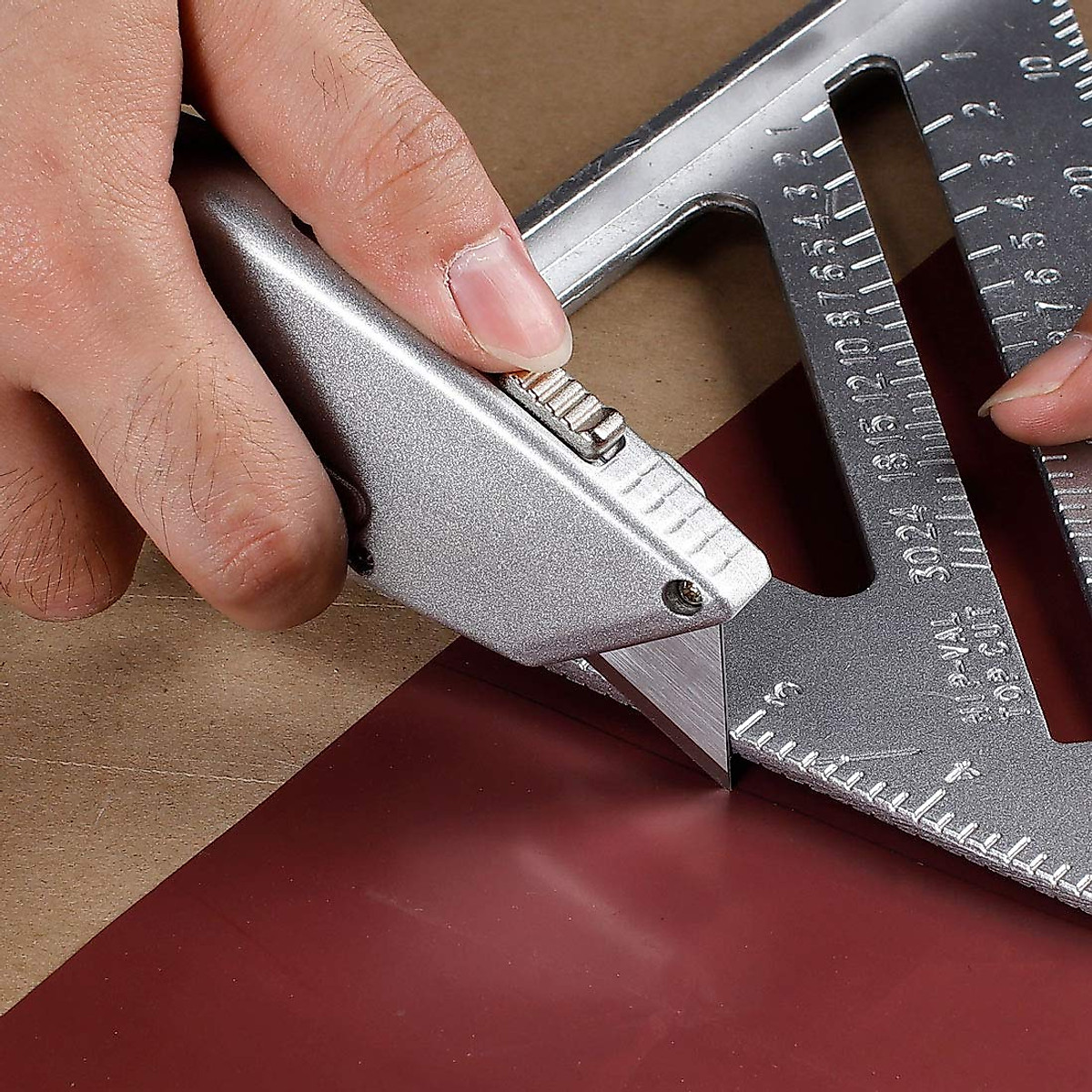 WORKPRO Utility Knife Blades, SK5 Steel, 100-pack with Dispenser and Retractable Utility Knife and Self-retracting Safety Box Cutter 2-in-1 with 2 Extra Blades Included