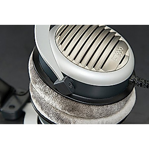 beyerdynamic DT 990 Edition 32 Ohm Over-Ear-Stereo Headphones. Open design, wired, high-end, for tablet and smartphone