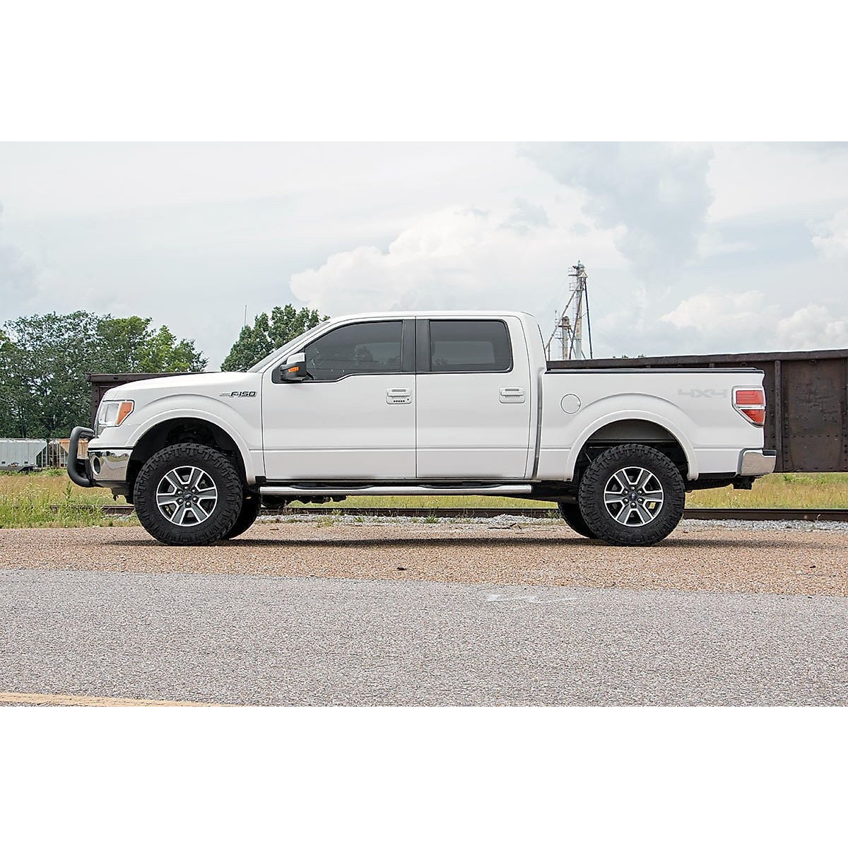 Rough Country 3" Suspension Lift Kit w/N3 Struts for 2009-2013 F-150 4WD - 54431