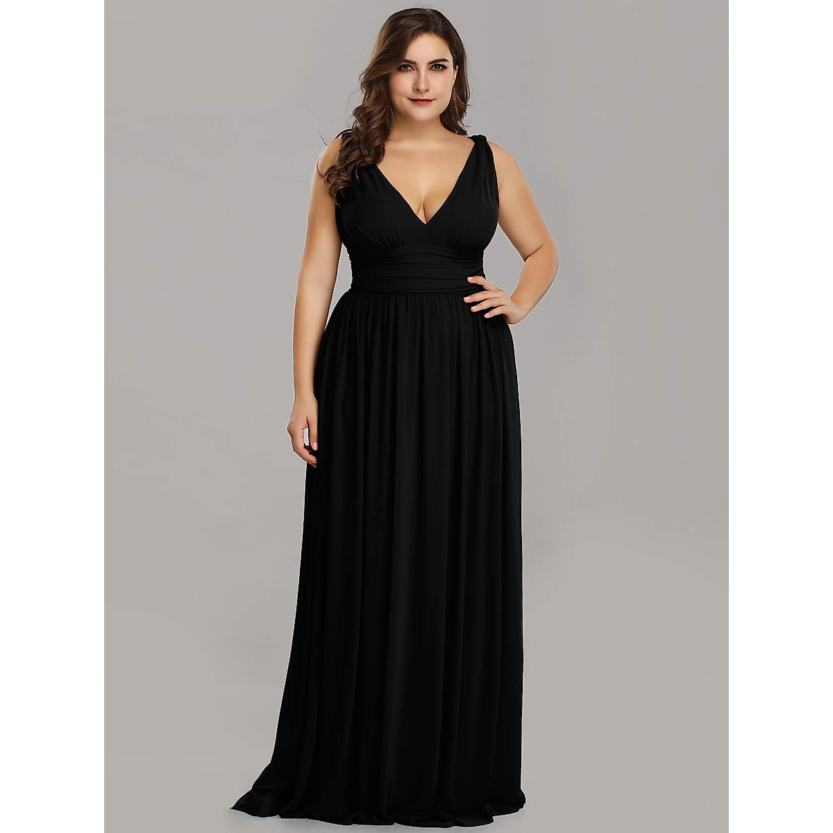 Ever-Pretty Women's Plus Size V-Neck Pleated Chiffon Maxi Semi-Formal Dress Bridesmaid Dresses Black US18
