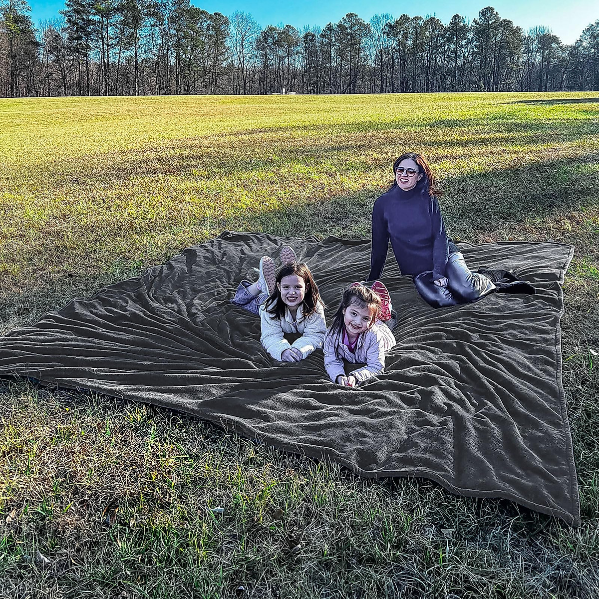 HOMFINE Oversized King Fleece Blanket 120x120 Inches - Ultra Soft Cozy Warm Giant Huge 10'x10' Blanket for Bed, Sofa, Couch, Travel, Camping, Extra Large 350 GSM Flannel Big Throw Blanket, Dark Grey