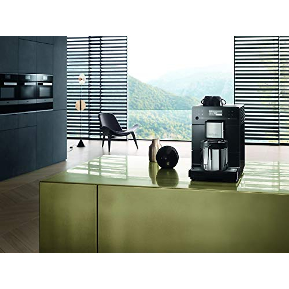 Miele CM5300 Coffee System, Medium, Obsidian Black,29530020USA