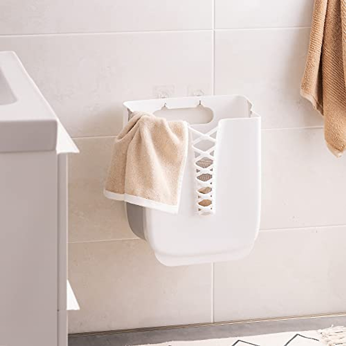 Navaris Collapsible Plastic Laundry Basket - Hanging Hamper for Bathroom, Small Spaces - Wall Mounted Storage Large 30L (7.9 Gallon) Capacity - White