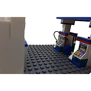 Building Bricks Toys City Town Village MOC Gas Station with Convenience Store 4 Fuel Gas Pumps Compatible with All Brands