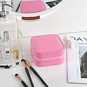 Luxury Leather Travel Jewelry Box for Women Mini Organizer Small Jewelry Portable Travel Case for Rings Earrings Necklace Multifunctional Storage Mother's Day Gift Women Wife Daughter Gift (PINK)