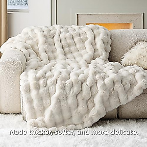 Bedsure Fluffy Faux Fur Throw Blanket Fuzzy Soft Bubble Blanket for Couch Bed Sofa Chair, Faux Fur Decor Gifts for Home Bedroom Living Room, Thick Warm Furry Cozy Gifts for Women, Cream, 50x70 Inch