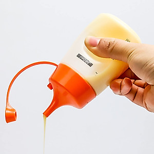 Squeeze Sauce Bottle with Scale, Practical Leakproof Squeeze Bottle Clear Scale Simple Usage Plastic Condiment Bottle for Home Orange 180ml