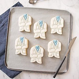 Doctor's Coat cookie cutter, 1 piece - Bakerlogy